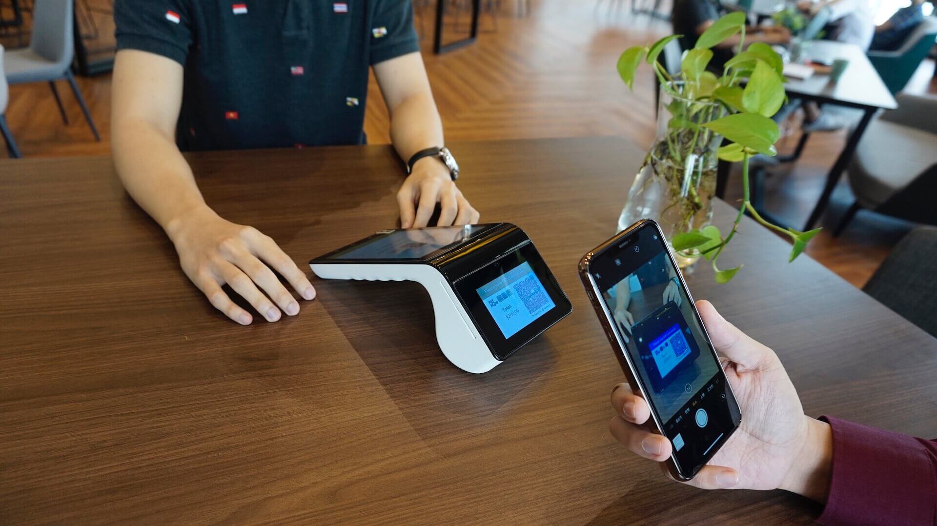 Know The Difference Between a Smart POS and a Traditional POS | Qashier